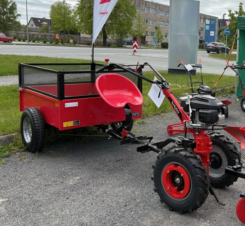 Minitraktor VARI IV GLOBAL, motoplokk DSK-317 + järelkäru ANV-500 ...